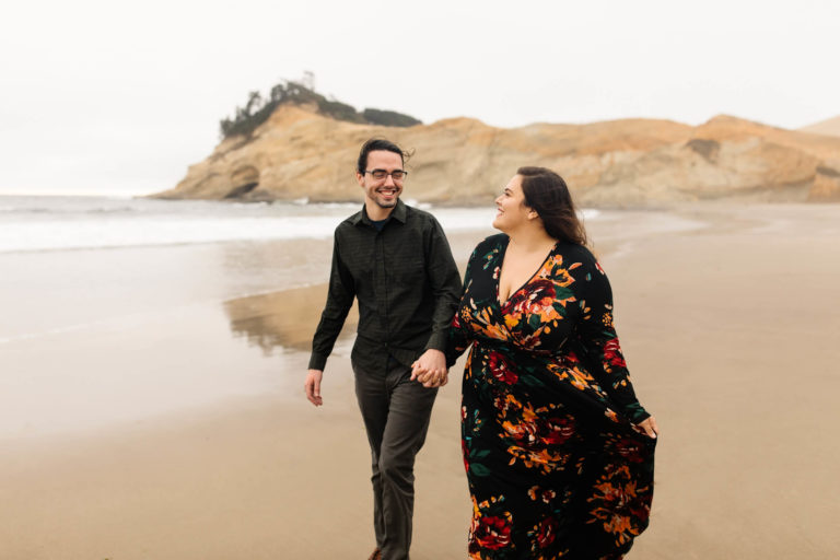 Oregon Coast Engagement Pictures | Bend Engagement Photographer