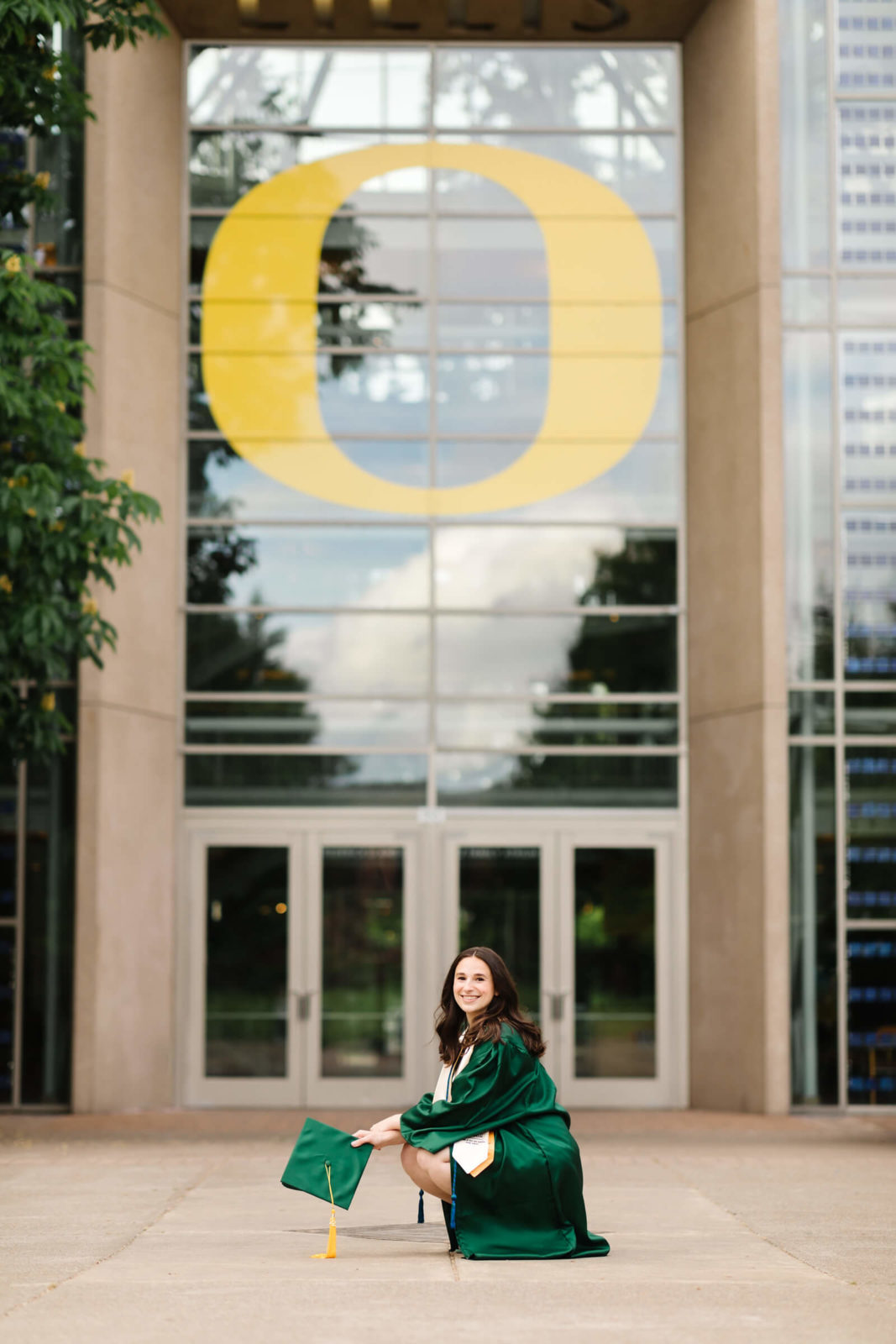 Graduation Pictures at UO | Bryndle Photo